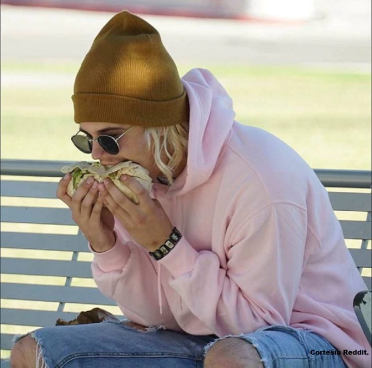La curiosa manera de comer burrito de Justin Bieber que se volvió viral ...
